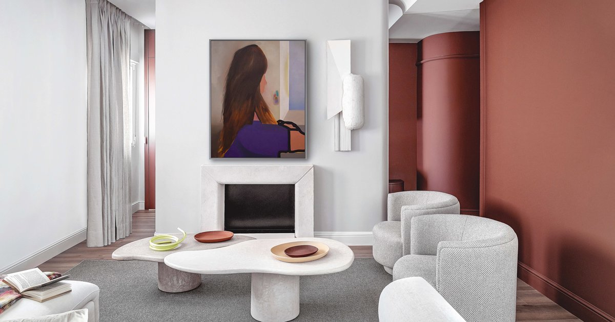 ¡Adiós paredes blancas! Las curvas y el color vino renuevan este ...