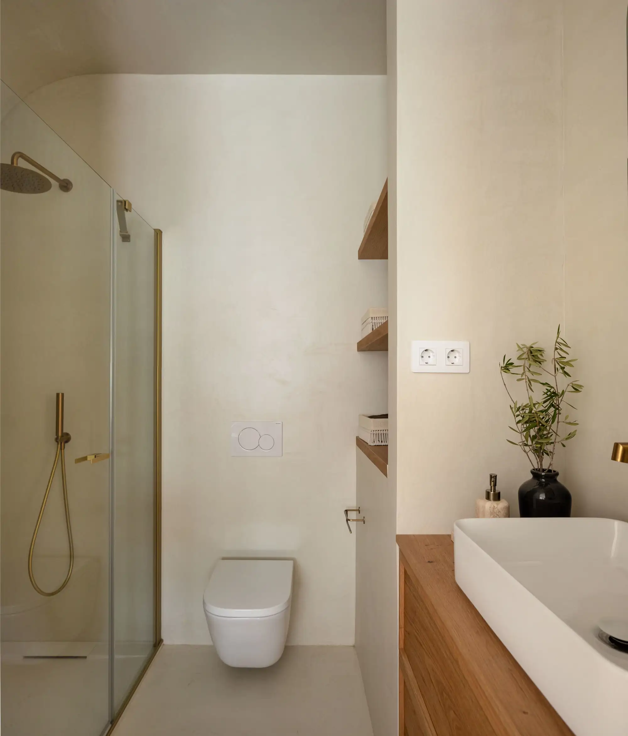 25 cuartos de baño modernos con plato de ducha con ideas que puedes copiar