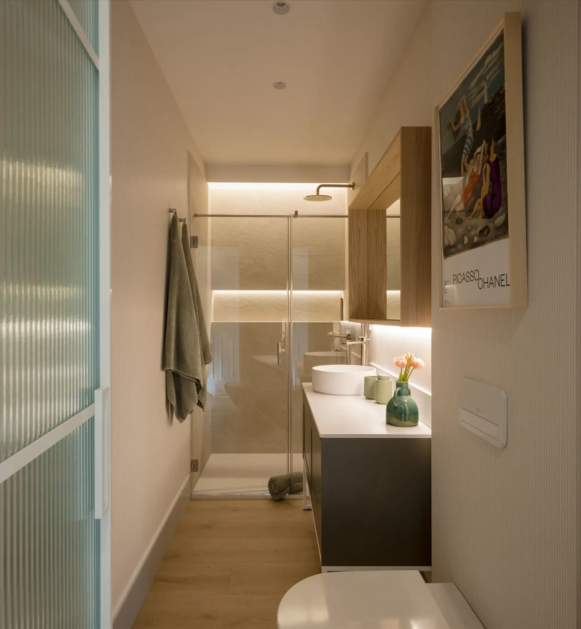 25 cuartos de baño modernos con plato de ducha con ideas que puedes copiar