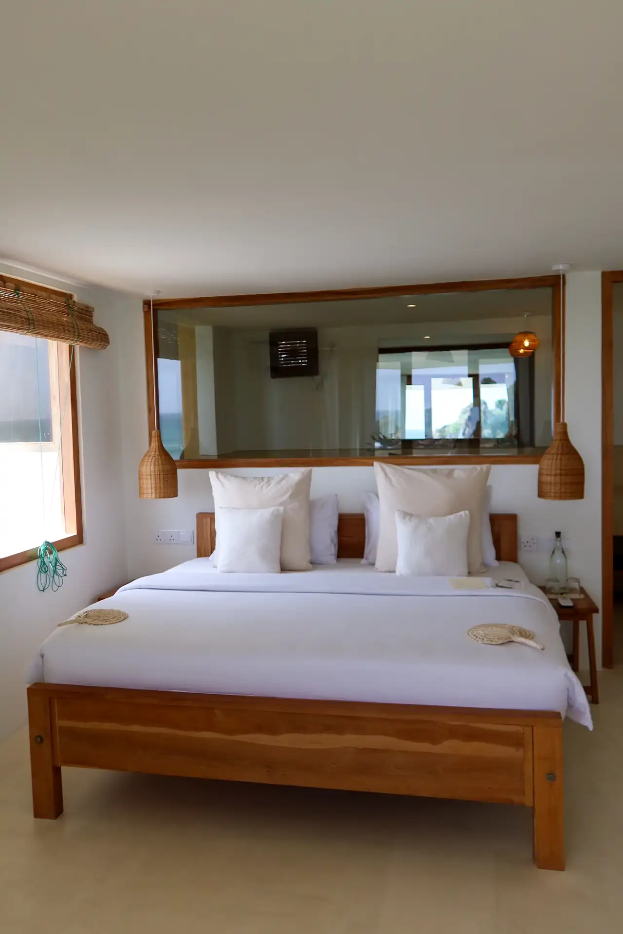Así es la surf house con diseño tropical (y sello español) para ...