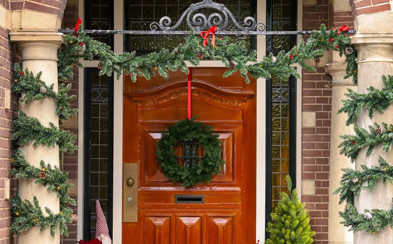 No pongas la corona de Navidad en la puerta: existe una alternativa más ...