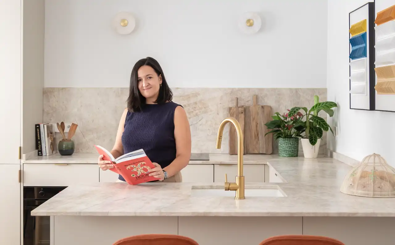 Una arquitecta e interiorista tira todas las paredes de su casa y ...