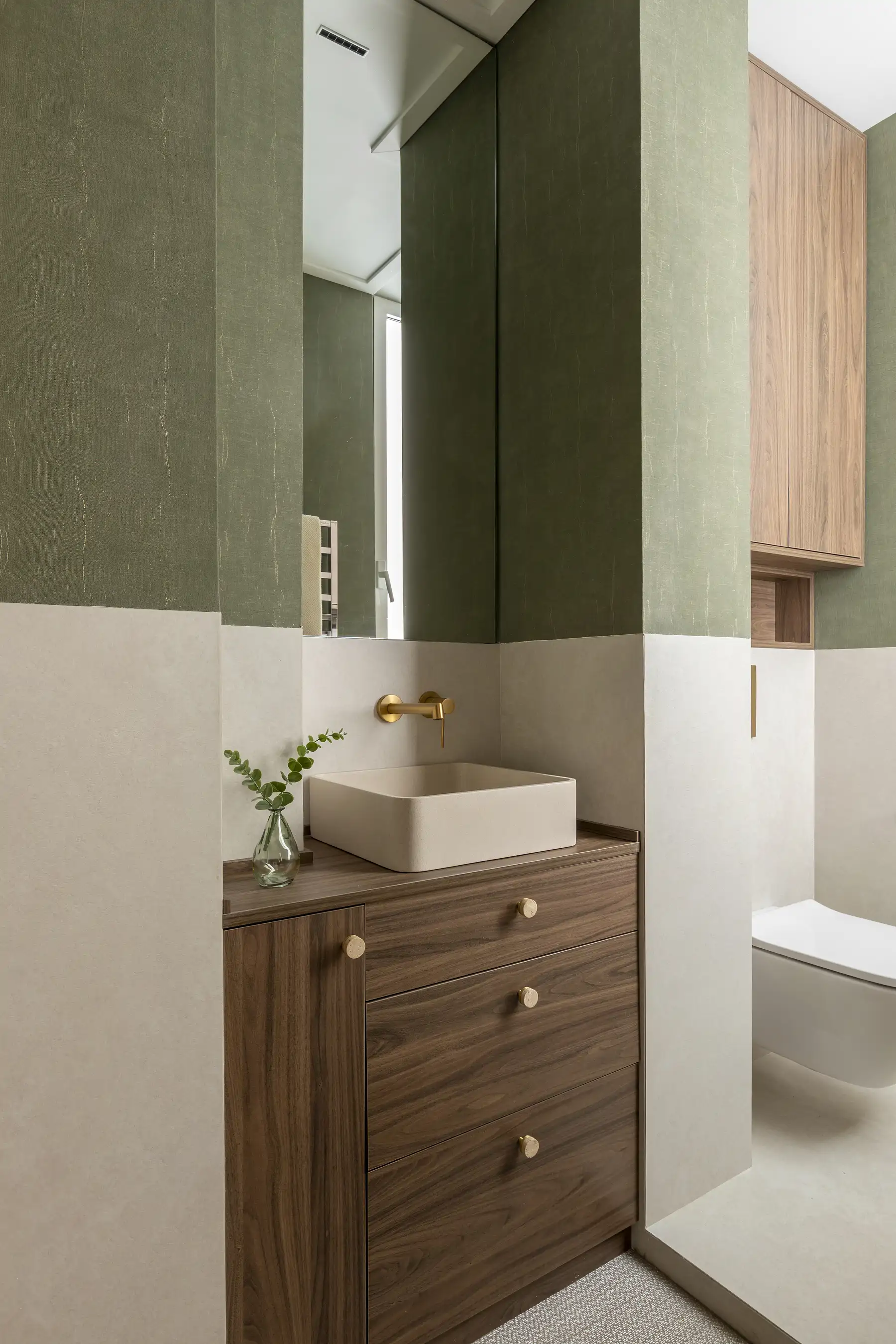 Elisa Íñiguez, interiorista: "Las maderas oscuras no envejecen la casa ...